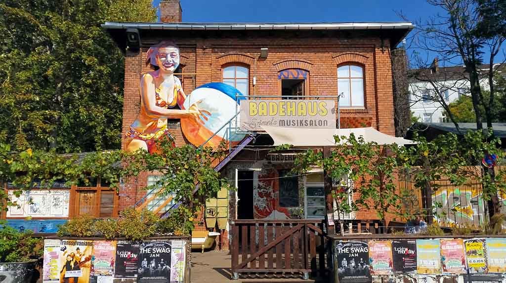 RAW-Gelände in Friedrichshain: Clubs, Bars, Flohmarkt - Fritzguide